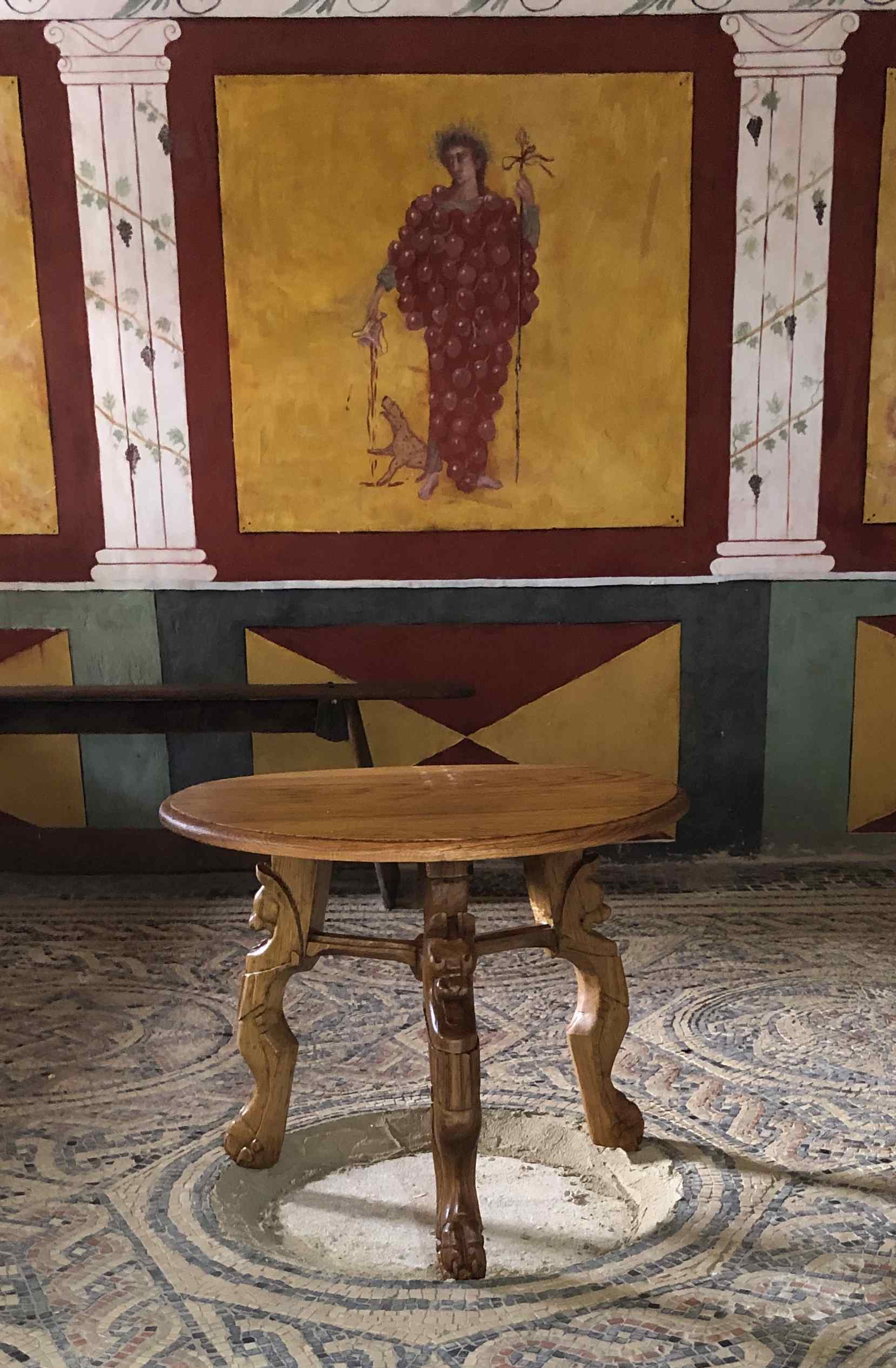 Making a Roman table | 'Hands on Heritage' in the Avalon Marshes