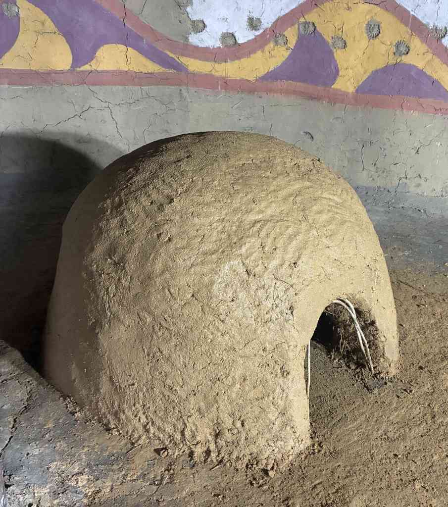 How to make an Iron Age oven | 'Hands on Heritage' in the Avalon Marshes